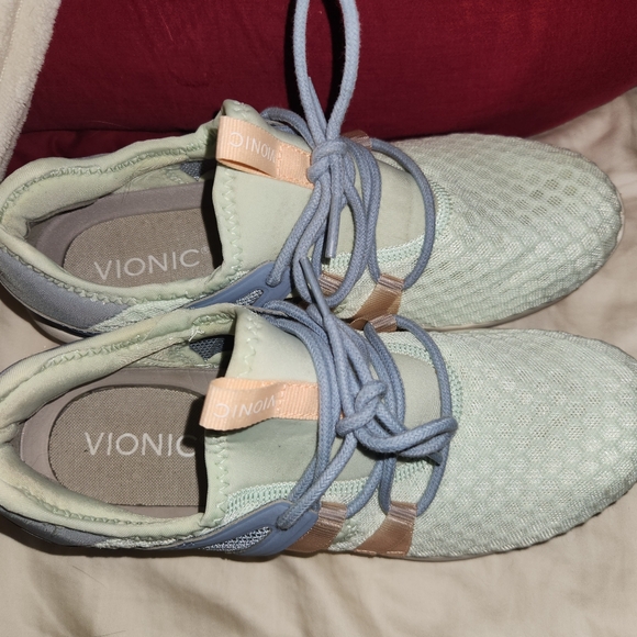 Vionic | Shoes | Vionic Womens Tennis Shoes | Poshmark
